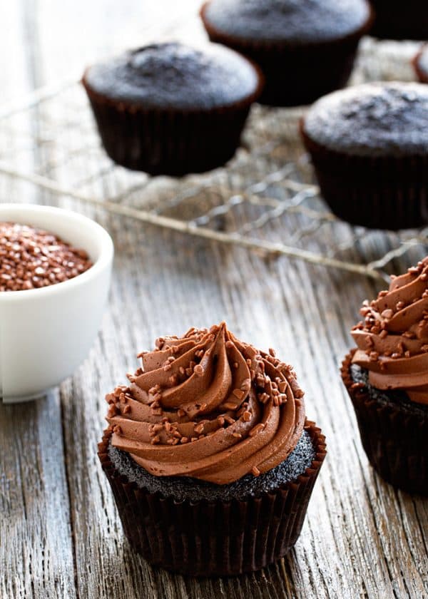 Double chocolate cupcakes - Chocolate Chocolate and More!
